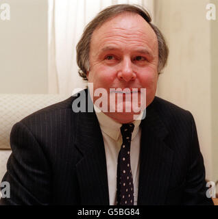 CHARLES WARDLE MP CONSERVATIVE BEXHILL & BATTLE 10 March 1995 Stock ...