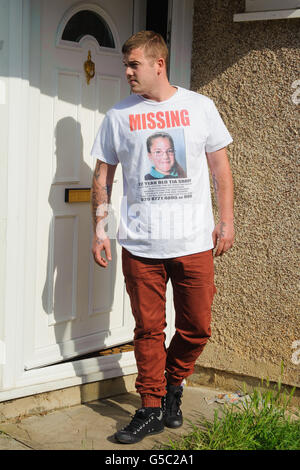 David Sharp, the uncle of missing Tia Sharp, speaks to the media in New ...