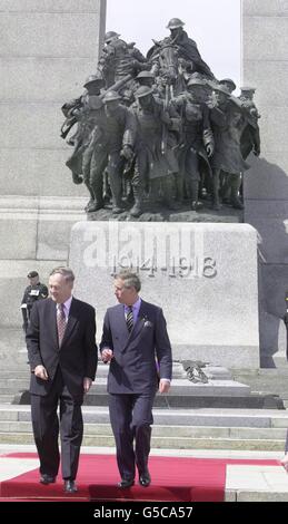 Canadian Prime Minister Jean Chretien delivers the final communique ...