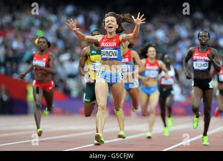 Russia's Mariya Savinova crosses the finish line to win the Women's ...