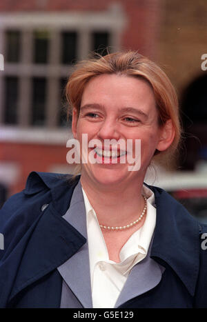 Ruth Kelly Labour MP Bolton West speaking in Bolton Stock Photo - Alamy