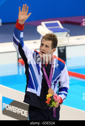 Great Britain's James Clegg poses with his Bronze Medal following the ...