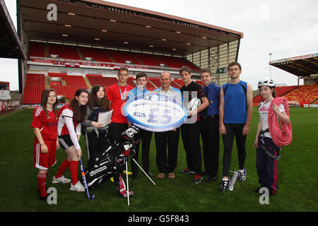 St Machar Academy pupils (left to right) Fiona Rennie, Ester Dickson ...