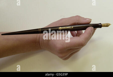 Abdication of King Edward VIII in 1936 Stock Photo - Alamy