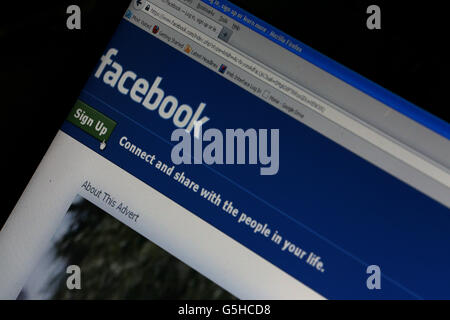 A general view of the Facebook home page on a laptop screen Stock Photo ...