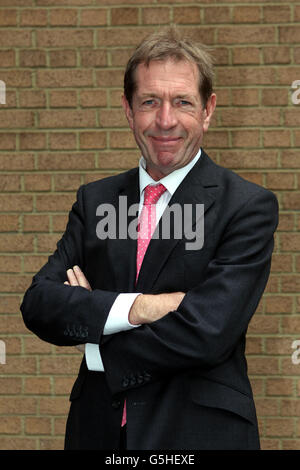 Horse Racing pundit Derek Thompson at The William Hill shop in Aldgate ...