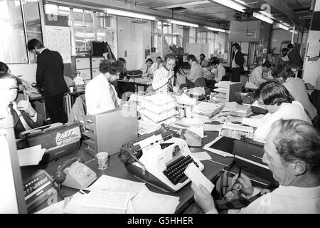Archive-PA198546-5 General images from the Press Association Office ...
