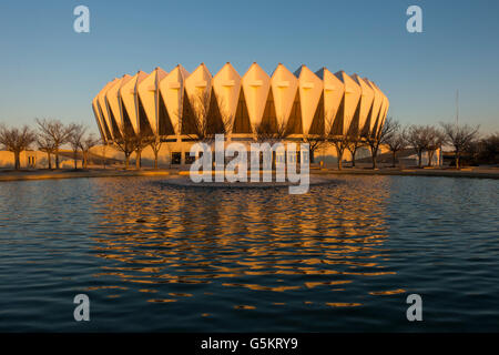 Hampton Coliseum Virginia VA Stock Photo - Alamy