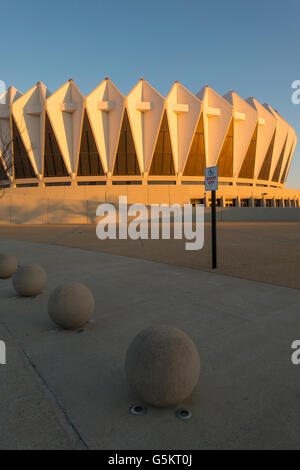 Hampton Coliseum Virginia VA Stock Photo - Alamy