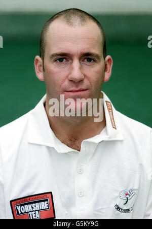 Cricket ...Zimbabwe Tour ... Craig white Stock Photo - Alamy