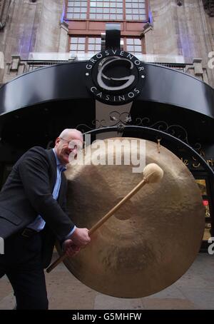 Rank Organisation's Gongman announced Stock Photo - Alamy