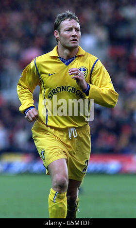 FOOTBALL LEEDS UNITED DAVID BATTY Stock Photo: 106780434 - Alamy