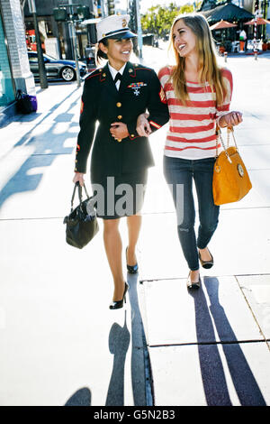 Portrait of happy soldier chatting on laptop Stock Photo - Alamy