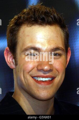 Pop Idol winner Will Young February 2002 Stock Photo: 20139825 - Alamy