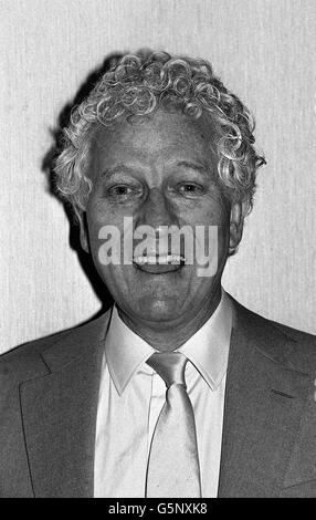 Actor Barry Foster. Best known to TV viewers for his portrayal of Dutch ...