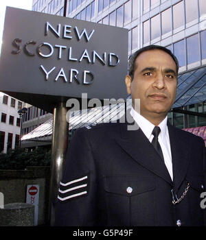 Virdi Returns To The Yard Stock Photo - Alamy