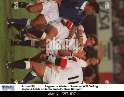 Rugby World Cup 1995 -England in Durban. Will Carling put his arms ...