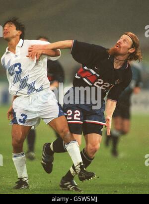CONCACAF GOLD CUP,USA v GUATAMALA. soccer. Roy Lassiter, USA Stock ...