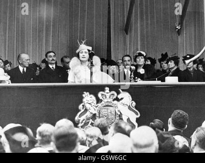 Queen Elizabeth II launching the Cunard Cruise Liner, The QE2 in the ...