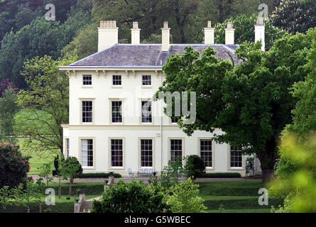 Chadacre Hall, in Chad village Stock Photo - Alamy