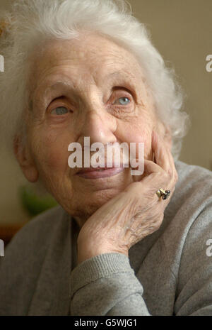 92 year old woman Stock Photo - Alamy