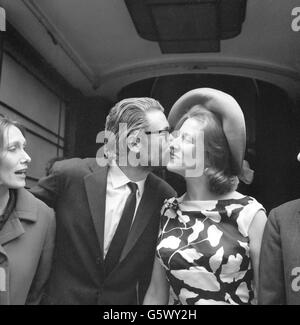 Irish actor Peter O'Toole, star of the film “Lawrence of Arabia ...