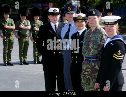 From left, Royal Navy Capt. Simon Staley, U.K. Defense Attaché to Japan ...