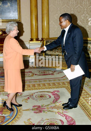 Queen Elizabeth II receives Letters of Credence from His Excellency ...