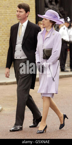 Alexander, Earl of Ulster and the Countess of Ulster arrive at St Paul ...