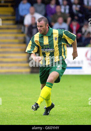 Ronnie Wallwork in action for West Bromwich Albion against Bradford ...