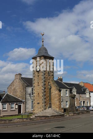 Clackmannan Tolbooth, Mercat Cross and Clack or Stone of Mannan ...