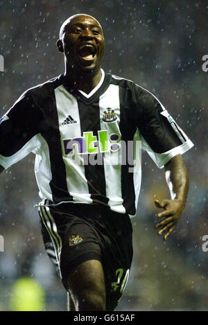 Newcastle United's Tresor Lomana Lualua scores the 2nd goal of the game ...