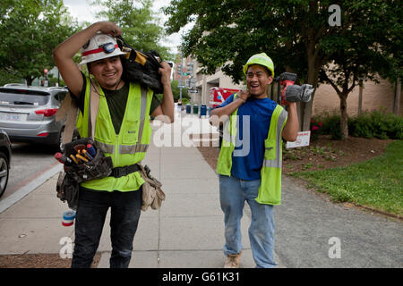 Hispanic construction workers - Washington, DC USA Stock Photo - Alamy