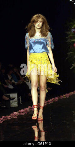 London Fashion - Elspeth Gibson Stock Photo - Alamy