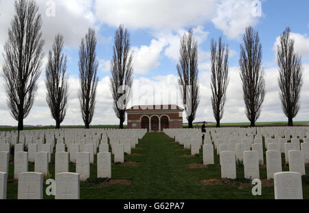 Soldiers' remains laid to rest. General view of Ecoust-St Mein war ...