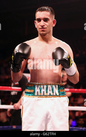 Boxing - Motorpoint Arena - Sheffield. Haroon Khan (left) on his way to ...