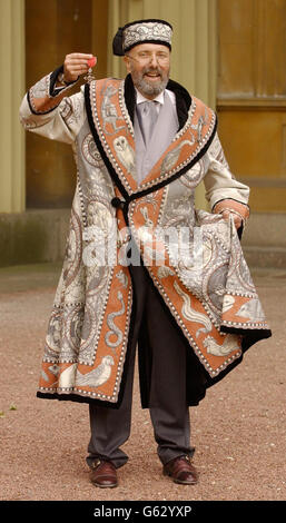 Taffy Thomas (The Storyteller), from Grasmere, Cumbria, wears his Tale ...