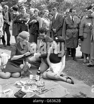 Entertainment - Patsy Ann Noble. Australian singer and actress Patsy ...