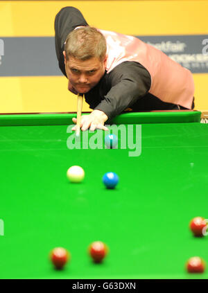 Neil Robertson plays a shot during day one of the 2022 Cazoo Masters at ...