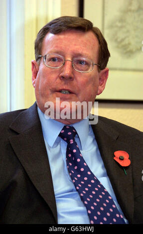 David Trimble speaks in Liverpool Stock Photo - Alamy