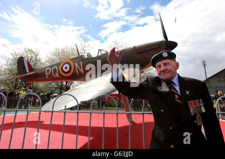 Grangemouth Scotland - Full size replica mk2 Spitfire memorial to ...