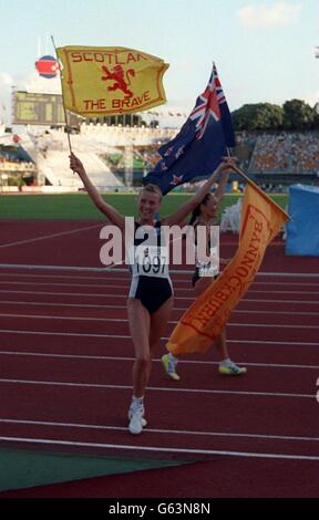 Liz McColgan celebrates winning the womens 10000m Final Stock Photo - Alamy