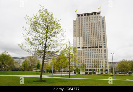 The UK headquarters of Shell, in Waterloo, central London Stock Photo ...