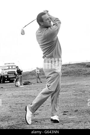 Members of the British Ryder Cup team at Pinehurst Country Club where ...