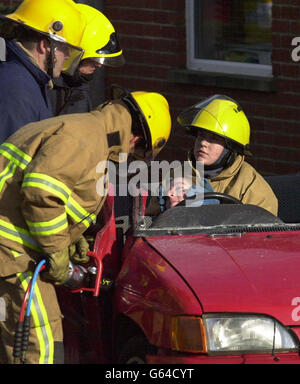 A fire support team from Fox Company, 2nd Battalion, 3rd Marine ...