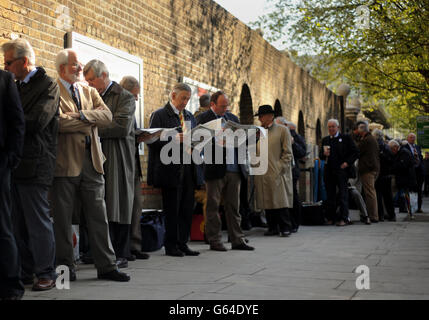 MCC members queue outside Lord's, London, ahead of the England v New ...