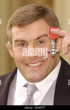 Jason Leonard, the Harlequins and England Rugby prop, proudly holds his ...