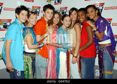 S Club juniors - Smash Hits Stock Photo - Alamy