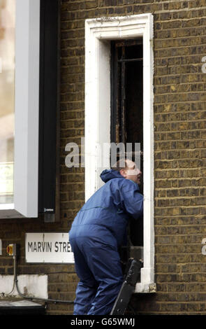 Hackney siege - forensics Stock Photo - Alamy