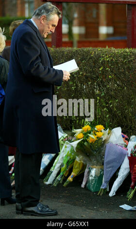 Robin Oake father of DC Stephen Oake who was stabbed to death in an ...